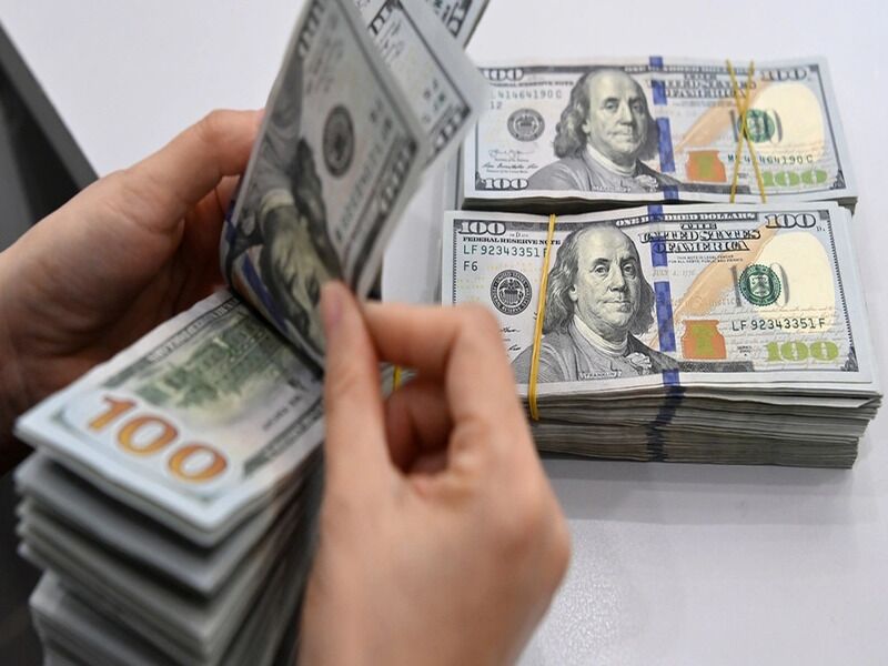 The Relationship Between Assets and Capital in Business